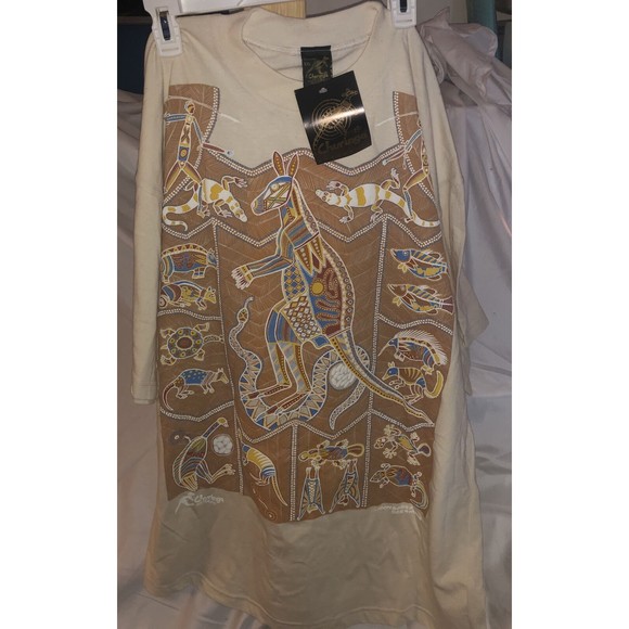 Vintage | Tops | Vintage Churinga Australia Off White T Shirt Puffy ...